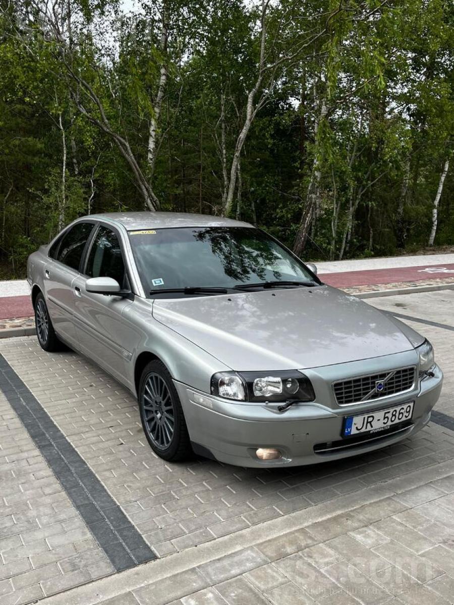 Volvo S80 2004 Ventspils, ar dzinēja tilpumu 2.40 L un nobraukumu 316 tūkst. km par 1850 €, foto 1 vietnē AUTOMOTO.COM.LV