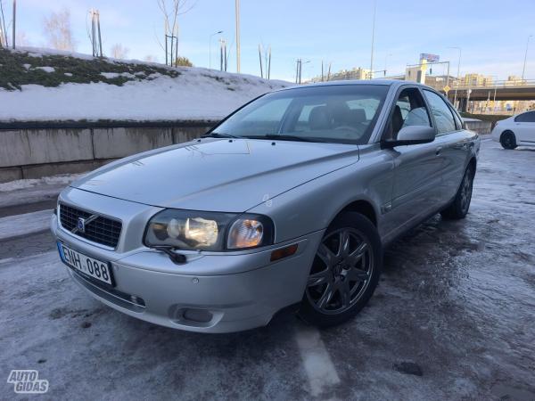 Volvo S80 2004 in Vilnius, with an engine capacity of 2.40 L and mileage of 420 thousand km for 1200 €, photo 2 on AUTOMOTO.COM.LV