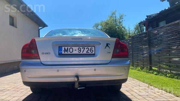 Volvo S80 2004 Rīga, ar dzinēja tilpumu 2.40 L un nobraukumu 279 tūkst. km par 1450 €, foto 6 vietnē AUTOMOTO.COM.LV
