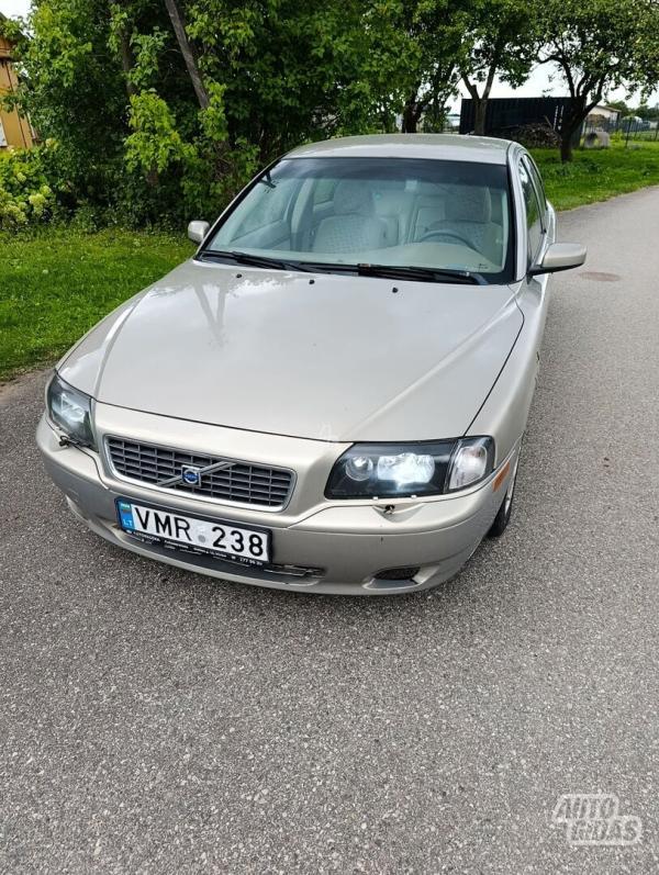 Volvo S80 2004 Širvintos, ar dzinēja tilpumu 2.40 L un nobraukumu 452 tūkst. km par 900 €, foto 1 vietnē AUTOMOTO.COM.LV