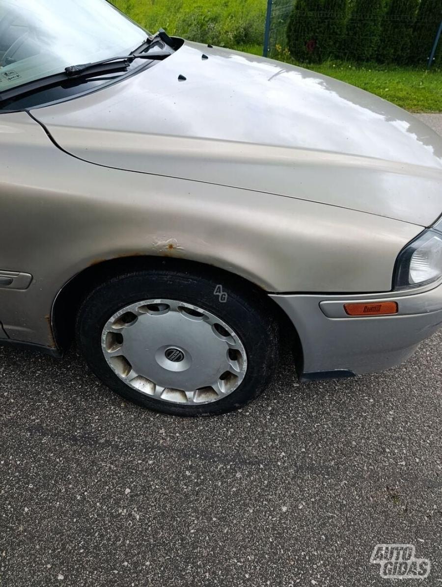 Volvo S80 2004 Širvintos, ar dzinēja tilpumu 2.40 L un nobraukumu 452 tūkst. km par 900 €, foto 8 vietnē AUTOMOTO.COM.LV