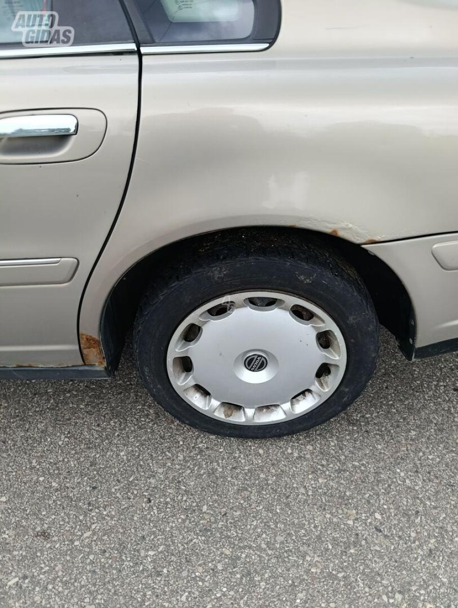Volvo S80 2004 Širvintos, ar dzinēja tilpumu 2.40 L un nobraukumu 452 tūkst. km par 900 €, foto 11 vietnē AUTOMOTO.COM.LV