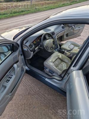 Volvo S80 2004 Limbaži, ar dzinēja tilpumu 2.40 L un nobraukumu 471 tūkst. km par 2400 €, foto 10 vietnē AUTOMOTO.COM.LV