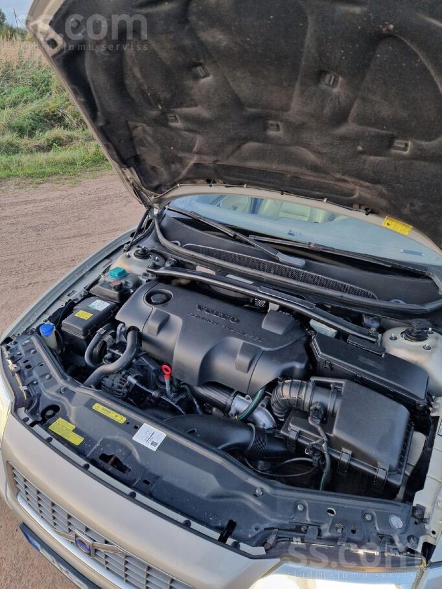 Volvo S80 2004 Limbaži, ar dzinēja tilpumu 2.40 L un nobraukumu 471 tūkst. km par 2400 €, foto 14 vietnē AUTOMOTO.COM.LV