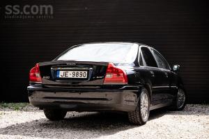Volvo S80 2005 Rīga, ar dzinēja tilpumu 2.40 L un nobraukumu 285 tūkst. km par 2790 €, foto 3 vietnē AUTOMOTO.COM.LV