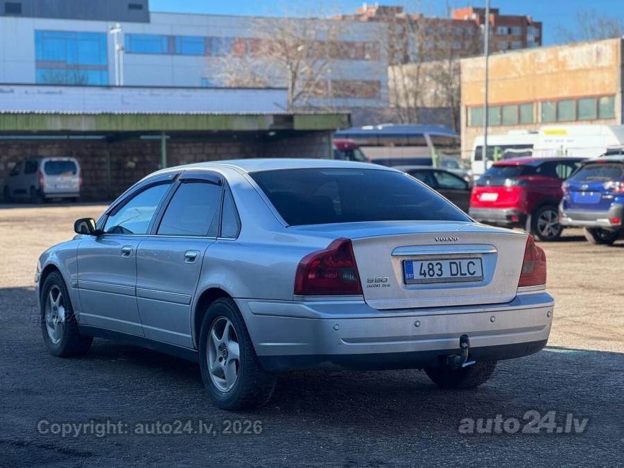 Volvo S80 2005 Narva, ar dzinēja tilpumu 2.40 L un nobraukumu 538 tūkst. km par 1290 €, foto 5 vietnē AUTOMOTO.COM.LV