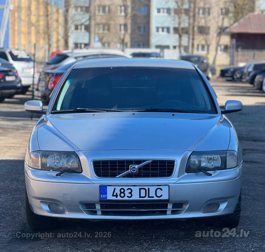 Volvo S80 2005 Narva, ar dzinēja tilpumu 2.40 L un nobraukumu 538 tūkst. km par 1290 €, foto 4 vietnē AUTOMOTO.COM.LV
