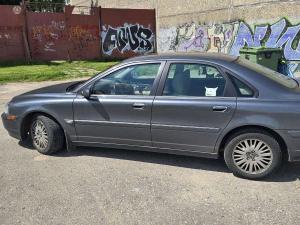 Volvo S80 2005 in Vilnius, with an engine capacity of 2.40 L and mileage of 400 thousand km for 1200 €, photo 10 on AUTOMOTO.COM.LV