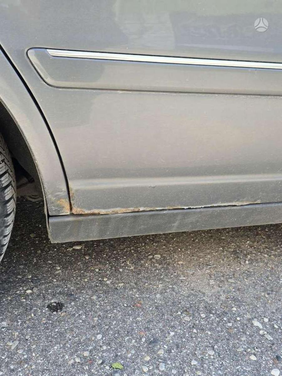 Volvo S80 2005 in Vilnius, with an engine capacity of 2.40 L and mileage of 400 thousand km for 1200 €, photo 27 on AUTOMOTO.COM.LV