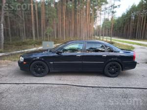 Volvo S80 2005 in Riga, with an engine capacity of 2.40 L and mileage of 357 thousand km for 1300 €, photo 3 on AUTOMOTO.COM.LV