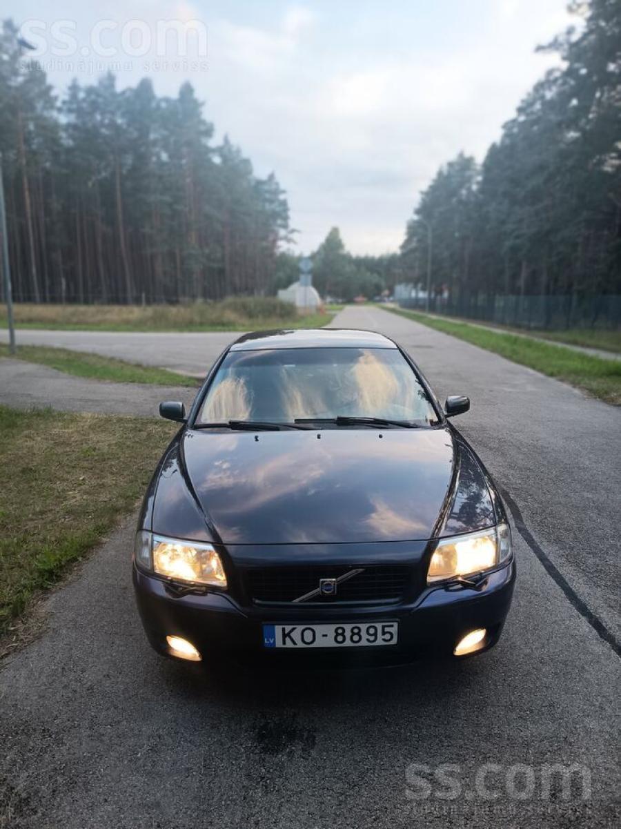 Volvo S80 2005 in Riga, with an engine capacity of 2.40 L and mileage of 357 thousand km for 1300 €, photo 8 on AUTOMOTO.COM.LV