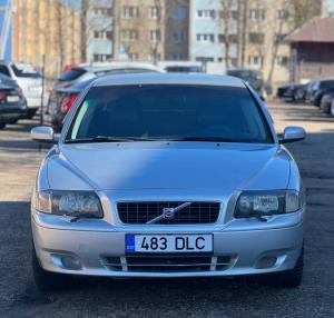 Volvo S80 2005 in Narva, with an engine capacity of 2.40 L and mileage of 539 thousand km for 990 €, photo 4 on AUTOMOTO.COM.LV