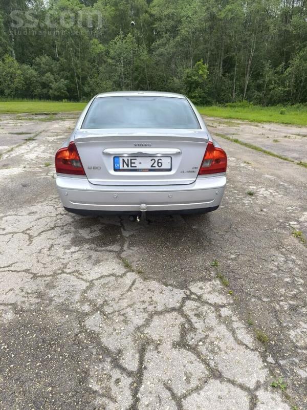 Volvo S80 2006 Aizkraukle, ar dzinēja tilpumu 2.40 L un nobraukumu 488 tūkst. km par 3200 €, foto 5 vietnē AUTOMOTO.COM.LV