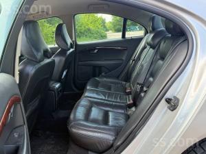 Volvo S80 2006 Rīga, ar dzinēja tilpumu 2.40 L un nobraukumu 372 tūkst. km par 2200 €, foto 6 vietnē AUTOMOTO.COM.LV