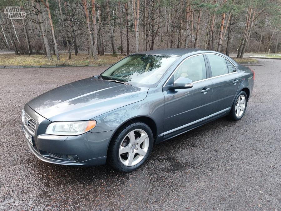 Volvo S80 2006 Viļņa, ar dzinēja tilpumu 2.40 L un nobraukumu 410 tūkst. km par 3100 €, foto 1 vietnē AUTOMOTO.COM.LV