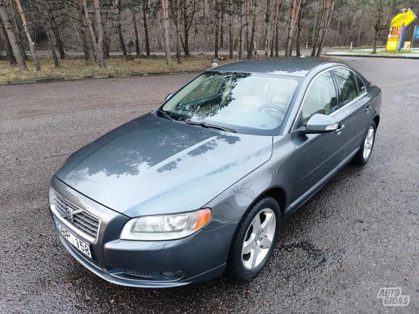 Volvo S80 2006 in Vilnius, with an engine capacity of 2.40 L and mileage of 410 thousand km for 3100 €, photo 6 on AUTOMOTO.COM.LV