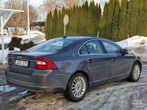 Volvo S80 2006 in Silute, with an engine capacity of 2.40 L and mileage of 30 thousand km for 1650 €, photo 2 on AUTOMOTO.COM.LV