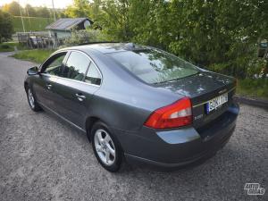 Volvo S80 2006 in Vilnius, with an engine capacity of 2.40 L and mileage of 290 thousand km for 2300 €, photo 5 on AUTOMOTO.COM.LV