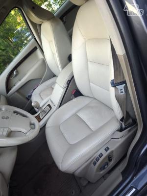 Volvo S80 2006 in Vilnius, with an engine capacity of 2.40 L and mileage of 290 thousand km for 2300 €, photo 9 on AUTOMOTO.COM.LV