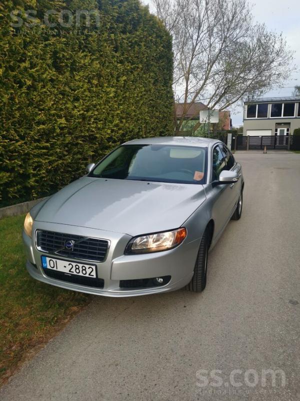 Volvo S80 2006 Jūrmala, ar dzinēja tilpumu 2.40 L un nobraukumu 336 tūkst. km par 3600 €, foto 1 vietnē AUTOMOTO.COM.LV