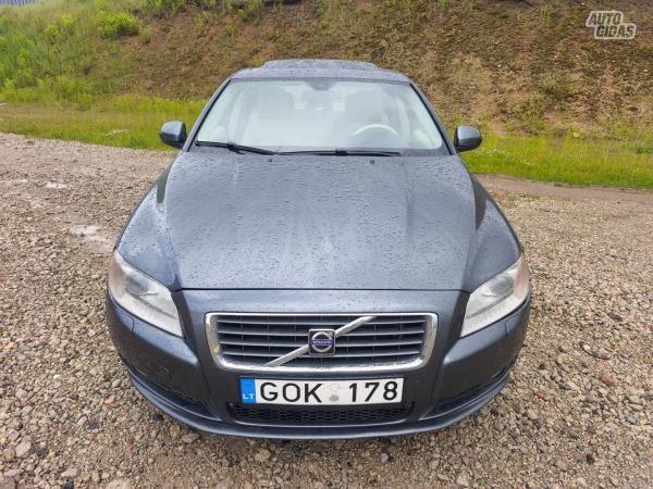 Volvo S80 2006 in Vilnius, with an engine capacity of 2.40 L and mileage of 295 thousand km for 2000 €, photo 3 on AUTOMOTO.COM.LV