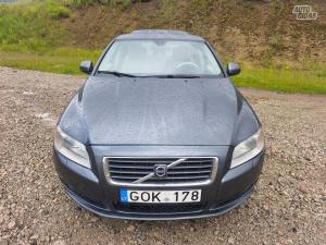Volvo S80 2006 in Vilnius, with an engine capacity of 2.40 L and mileage of 295 thousand km for 2000 €, photo 4 on AUTOMOTO.COM.LV