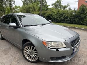 Volvo S80 2006 Bauska, ar dzinēja tilpumu 2.40 L un nobraukumu 300 tūkst. km par 1900 €, foto 3 vietnē AUTOMOTO.COM.LV