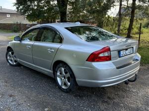 Volvo S80 2006 in Vilnius, with an engine capacity of 2.40 L and mileage of 336 thousand km for 2900 €, photo 4 on AUTOMOTO.COM.LV