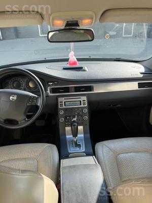 Volvo S80 2007 Kuldīga, ar dzinēja tilpumu 2.40 L un nobraukumu 404 tūkst. km par 3890 €, foto 7 vietnē AUTOMOTO.COM.LV