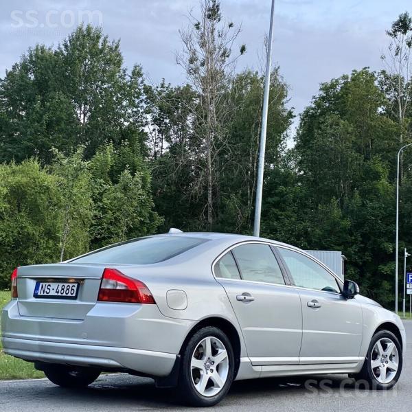 Volvo S80 2007 in Jelgava, with an engine capacity of 2.40 L and mileage of 370 thousand km for 2550 €, photo 3 on AUTOMOTO.COM.LV