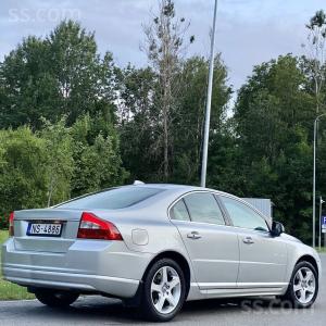 Volvo S80 2007 in Jelgava, with an engine capacity of 2.40 L and mileage of 370 thousand km for 2550 €, photo 3 on AUTOMOTO.COM.LV