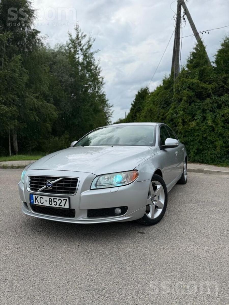 Volvo S80 2007 in Riga, with an engine capacity of 2.40 L and mileage of 302 thousand km for 3500 €, photo 1 on AUTOMOTO.COM.LV