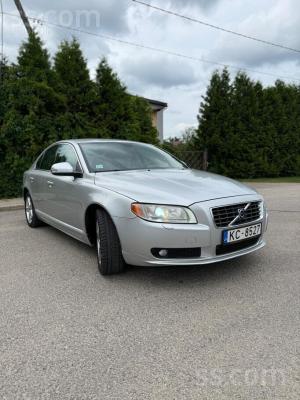 Volvo S80 2007 in Riga, with an engine capacity of 2.40 L and mileage of 302 thousand km for 3500 €, photo 2 on AUTOMOTO.COM.LV