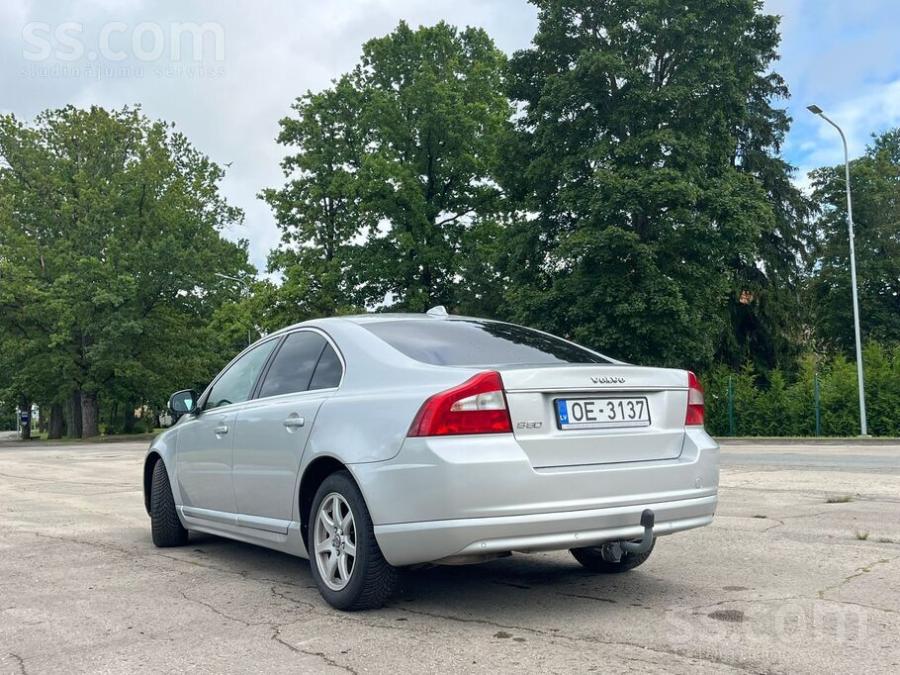 Volvo S80 2007 in Riga, with an engine capacity of 2.40 L and mileage of 194 thousand km for 3700 €, photo 2 on AUTOMOTO.COM.LV