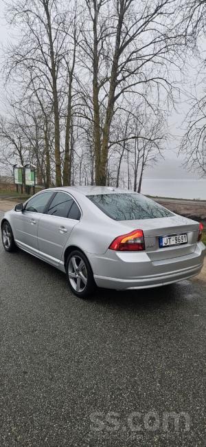 Volvo S80 2007 Ogre, ar dzinēja tilpumu 2.40 L un nobraukumu 409 tūkst. km par 4000 €, foto 3 vietnē AUTOMOTO.COM.LV