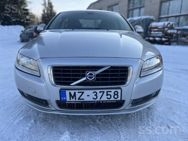 Volvo S80 2007 Rēzekne, ar dzinēja tilpumu 2.40 L un nobraukumu 258 tūkst. km par 2750 €, foto 1 vietnē AUTOMOTO.COM.LV
