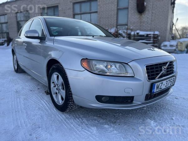 Volvo S80 2007 Rēzekne, ar dzinēja tilpumu 2.40 L un nobraukumu 258 tūkst. km par 2750 €, foto 3 vietnē AUTOMOTO.COM.LV