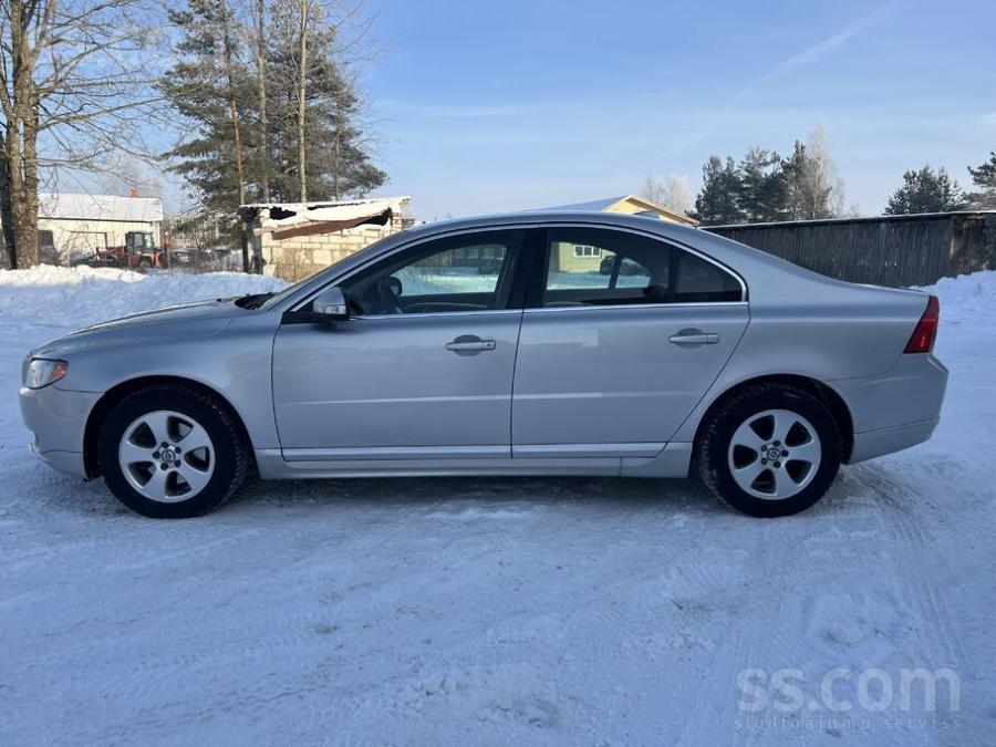Volvo S80 2007 Rēzekne, ar dzinēja tilpumu 2.40 L un nobraukumu 258 tūkst. km par 2750 €, foto 4 vietnē AUTOMOTO.COM.LV