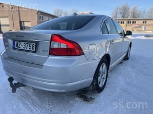 Volvo S80 2007 Rēzekne, ar dzinēja tilpumu 2.40 L un nobraukumu 258 tūkst. km par 2750 €, foto 8 vietnē AUTOMOTO.COM.LV