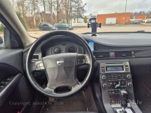 Volvo S80 2007 in Parnu, with an engine capacity of 2.40 L and mileage of 368 thousand km for 2999 €, photo 10 on AUTOMOTO.COM.LV
