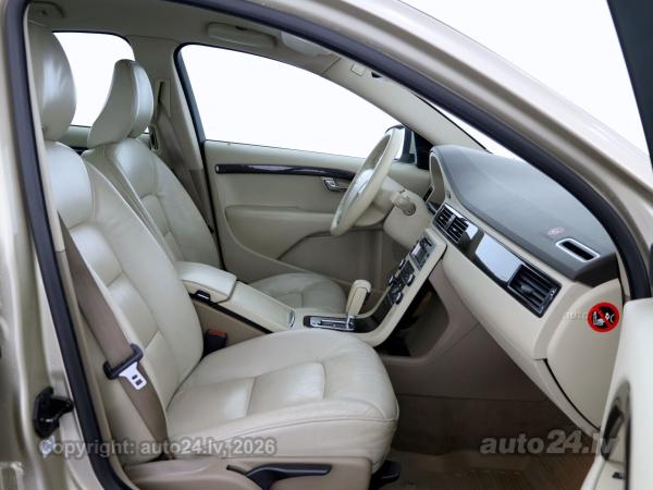 Volvo S80 2007 in Tallinn, with an engine capacity of 3.20 L and mileage of 308 thousand km for 2499 €, photo 6 on AUTOMOTO.COM.LV