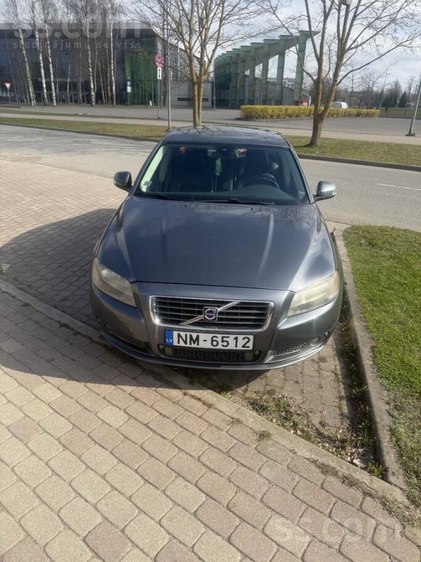 Volvo S80 2007 Jelgava, ar dzinēja tilpumu 2.40 L un nobraukumu 266 tūkst. km par 4200 €, foto 2 vietnē AUTOMOTO.COM.LV
