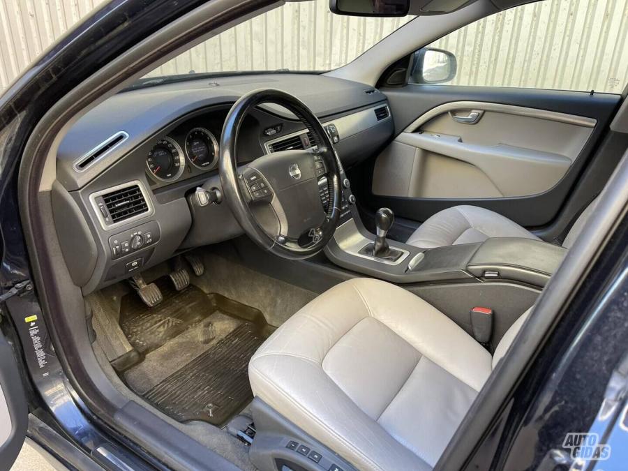 Volvo S80 2007 Šauļi, ar dzinēja tilpumu 2.50 L un nobraukumu 240 tūkst. km par 2950 €, foto 9 vietnē AUTOMOTO.COM.LV