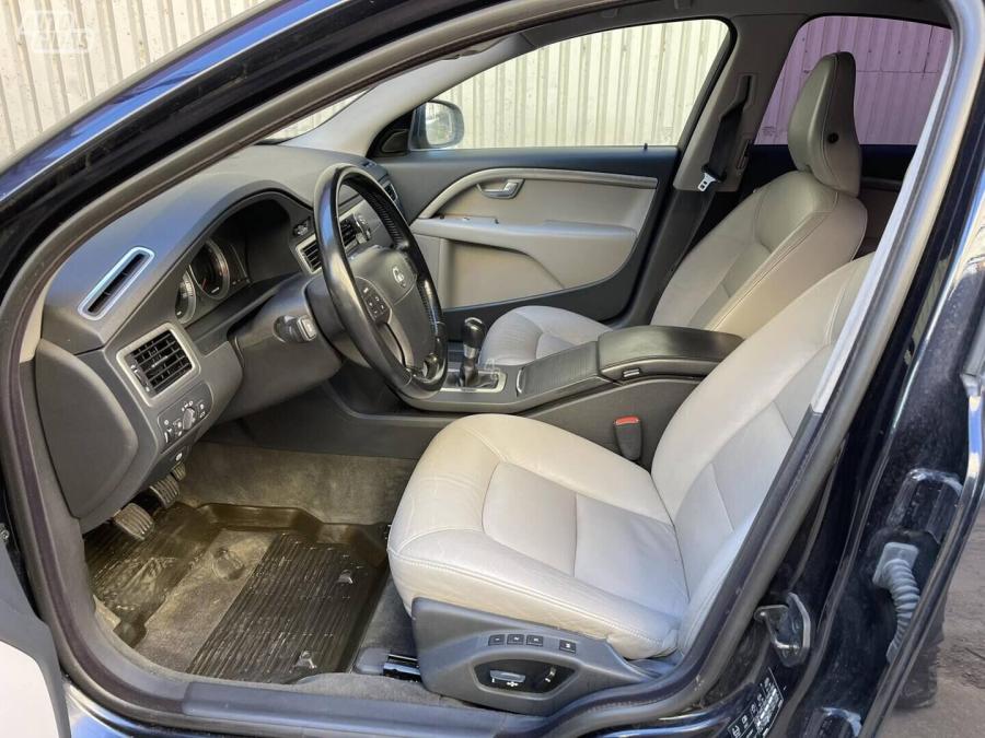 Volvo S80 2007 Šauļi, ar dzinēja tilpumu 2.50 L un nobraukumu 240 tūkst. km par 2950 €, foto 10 vietnē AUTOMOTO.COM.LV