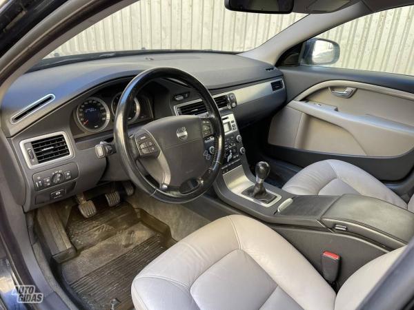 Volvo S80 2007 Šauļi, ar dzinēja tilpumu 2.50 L un nobraukumu 240 tūkst. km par 2950 €, foto 10 vietnē AUTOMOTO.COM.LV