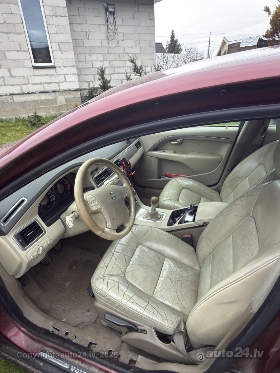 Volvo S80 2007 Tallina, ar dzinēja tilpumu 2.40 L un nobraukumu 300 tūkst. km par 1000 €, foto 5 vietnē AUTOMOTO.COM.LV