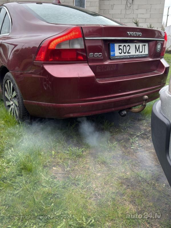 Volvo S80 2007 in Tallinn, with an engine capacity of 2.40 L and mileage of 300 thousand km for 1000 €, photo 5 on AUTOMOTO.COM.LV