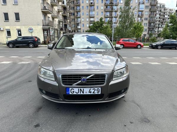 Вольво С80 2007 в Вильнюс, объемом двигателя 2.40 л и пробегом 400 тыс. км за 2750 €, фото 2 на AUTOMOTO.COM.LV