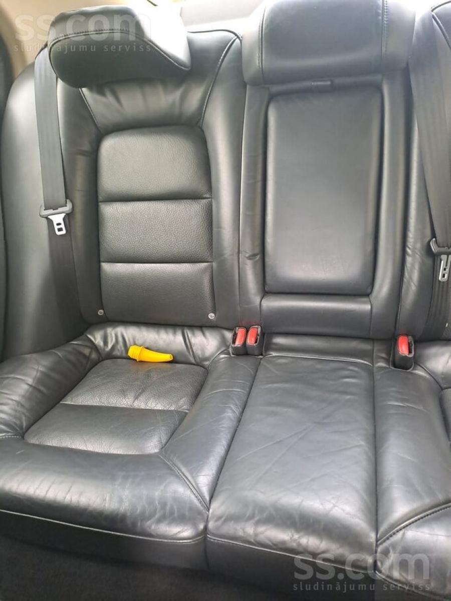 Volvo S80 2007 in Riga, with an engine capacity of 2.40 L and mileage of 334 thousand km for 3500 €, photo 17 on AUTOMOTO.COM.LV