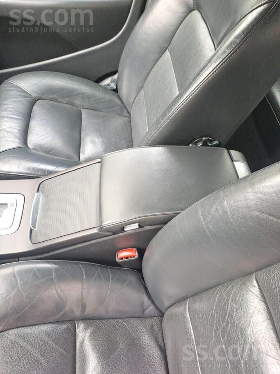 Volvo S80 2007 in Riga, with an engine capacity of 2.40 L and mileage of 334 thousand km for 3500 €, photo 19 on AUTOMOTO.COM.LV